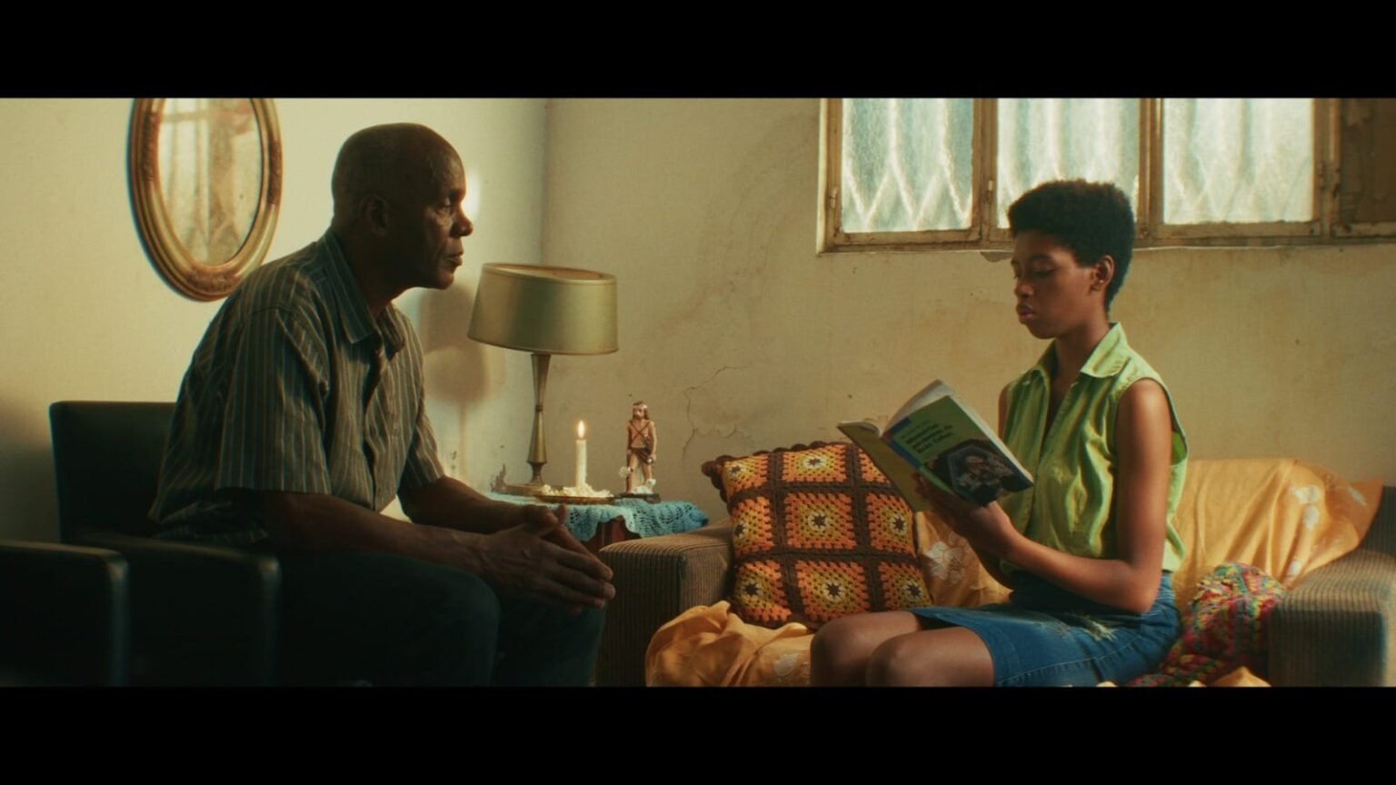 Depois do grande sucesso do livro, O Casulo se transforma em um curta ...